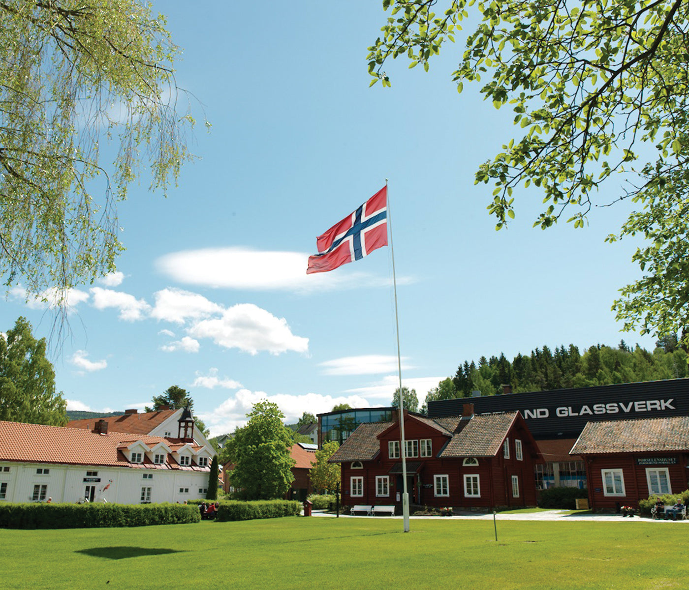 Opening hours for Hadeland Glassverk Experience Center